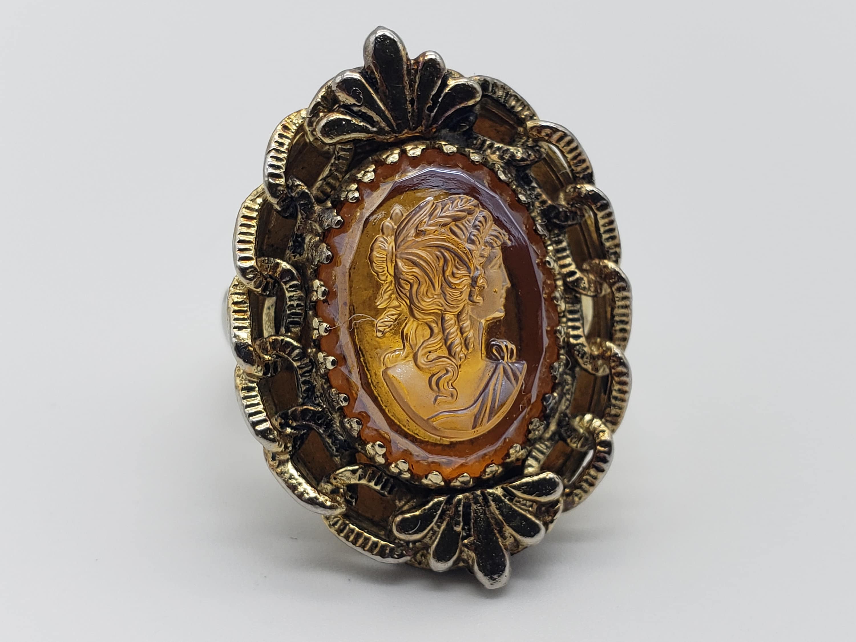 Vintage Whiting & Davis Amber Glass Cameo Ring Vintage Cameo - Etsy