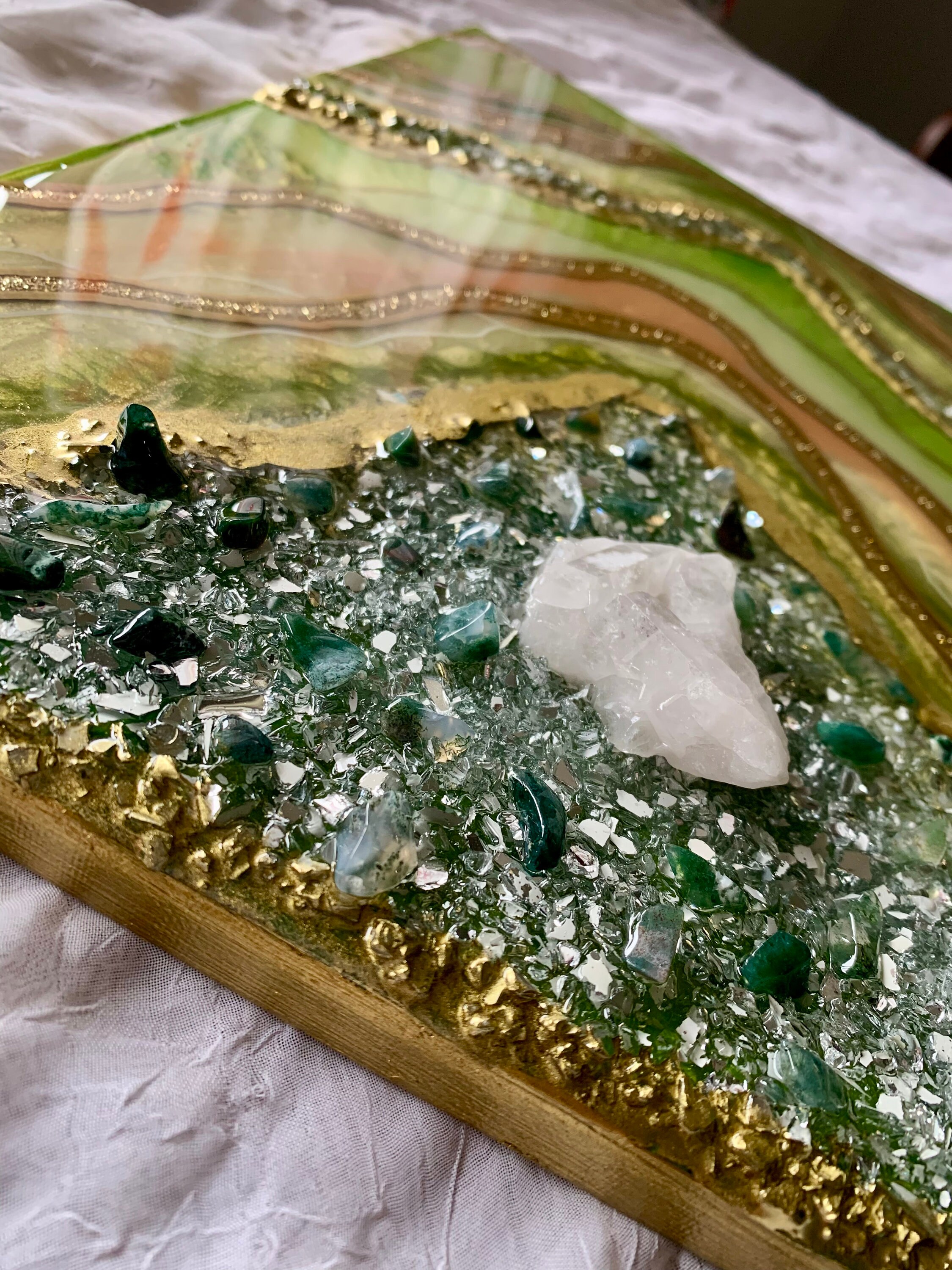 Epoxy Resin Crystal Geode Wall Art | Handmade Resin Geode Decor ...