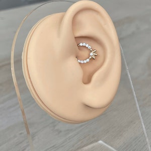 Flower Daith Jewelry 14k Solid Gold 16G Cute Daith Earring Clicker ...