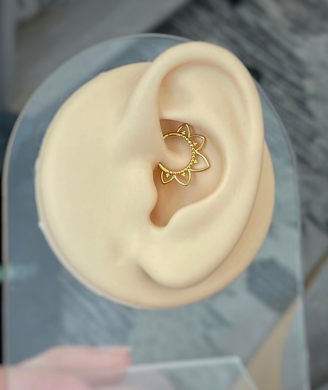 16G Gold Daith Jewelry Ring 8mm Minimalist Daith Jewelry Clicker Dainty ...