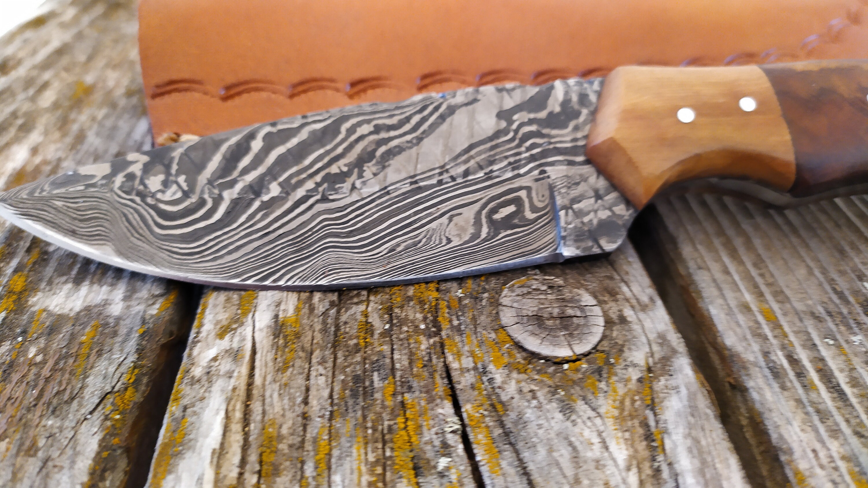 Beautiful 256-handled damask hunting dagger | Etsy