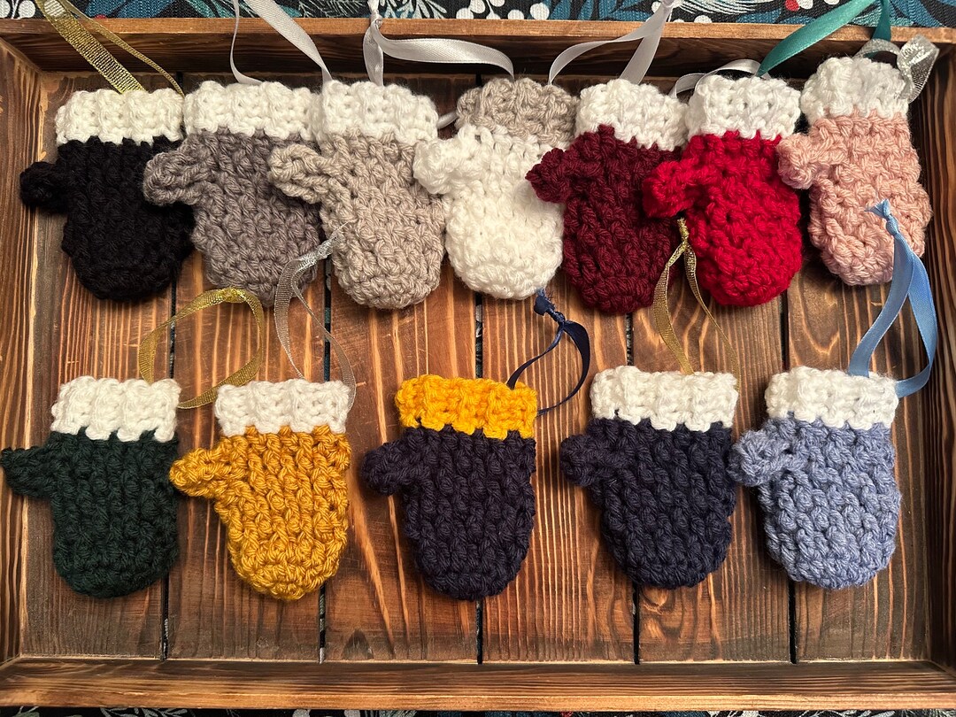 Crocheted Mini Mitten Ornament and Gift Card Holder - Etsy