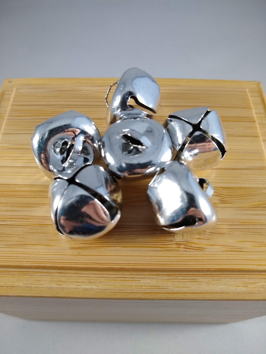 6 Pack Shiny Silver Jingle Bells, Each Sized 3/4 Inch or 18mm Diameter ...