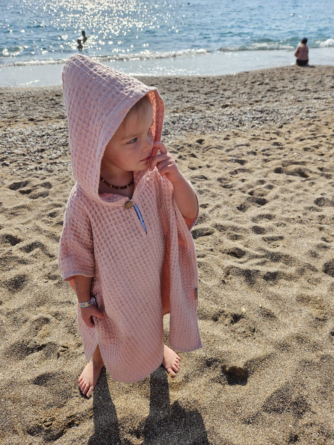 Cosy Snuggly Beach Poncho Towel for Kids, Oversized Waffle Linen ...
