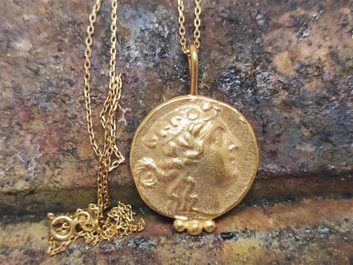 Roman Art Ancient Greek Roman Art Women Figured Signet Necklace Silver ...