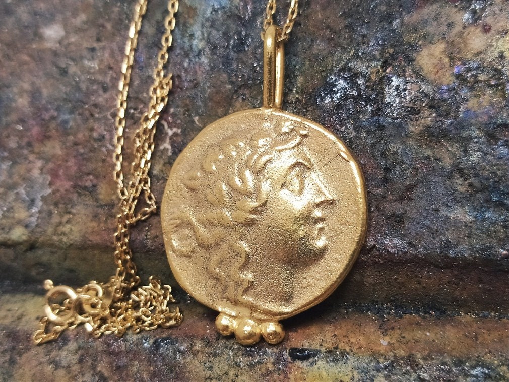 Roman Art Ancient Greek Roman Art Women Figured Signet Necklace Silver ...