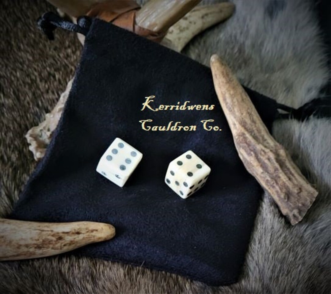 Medieval Bone Dice Black Pouch Kit, Replica Dice, Gaming Dice, Cosplay ...