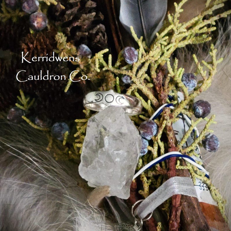 Moon Goddess Ring - Etsy