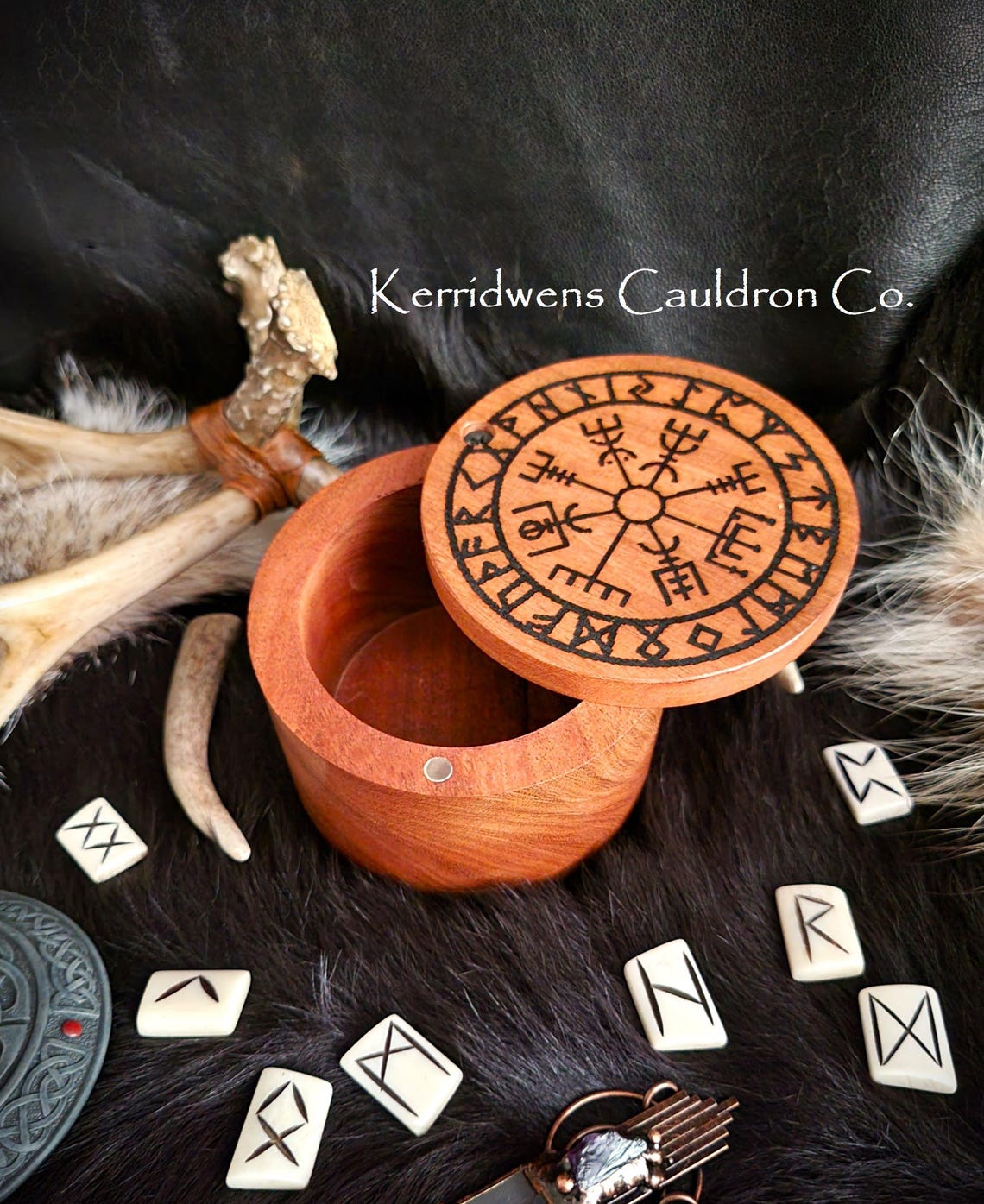 Viking Vegvisir Compass Rune Box, Helm of Awe Box, Wayfinder, Runes ...
