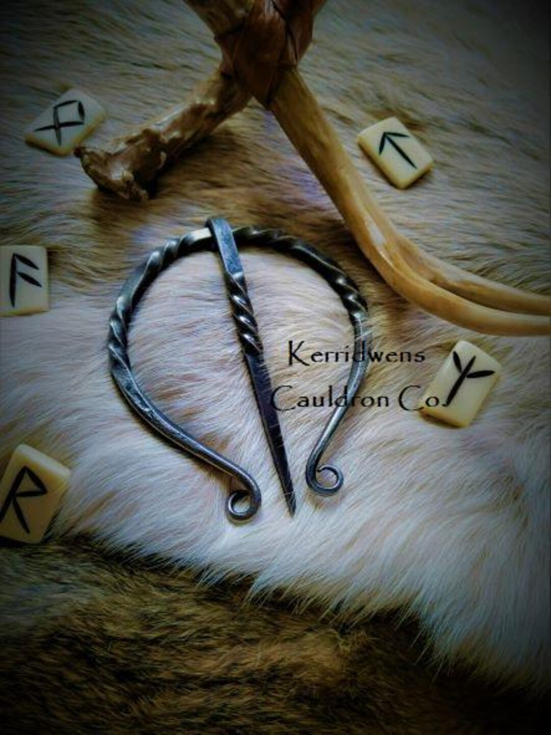 Medium Penannular Shawl Pin, Brooch, Celtic Shawl Pin, Viking, Druid ...