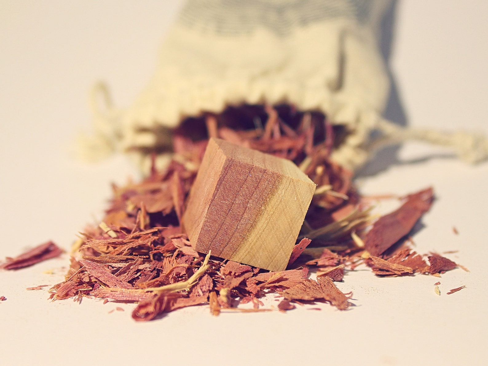 Sample Pack of NATURAL MOTH BALLS - Red Cedar Wood - Rustic Wood Crafts ...