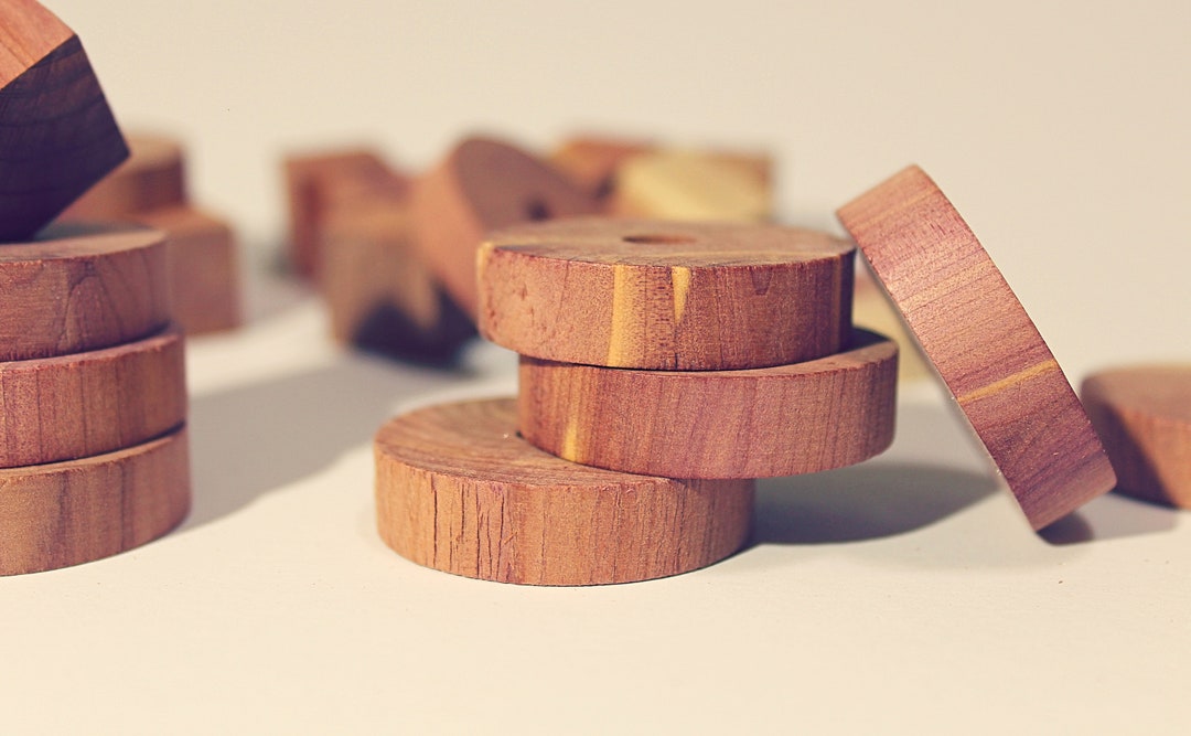 20 X NATURAL MOTH BALLS - Red Cedar Wood Rings - Eco Friendly ...