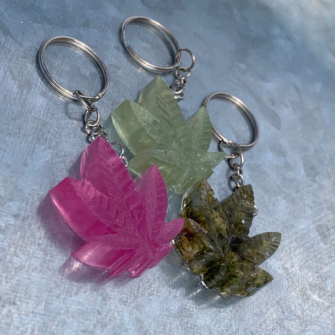Marijuana Leaf Resin Keychain - Etsy