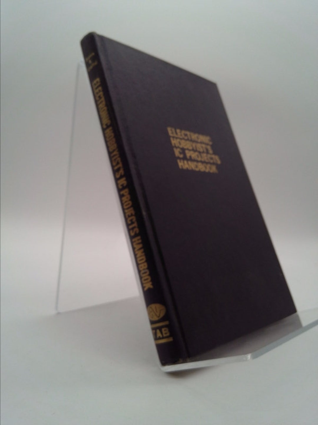 Electronic Hobbyist's Ic Projects Handbook by Robert Michael Brown - Etsy