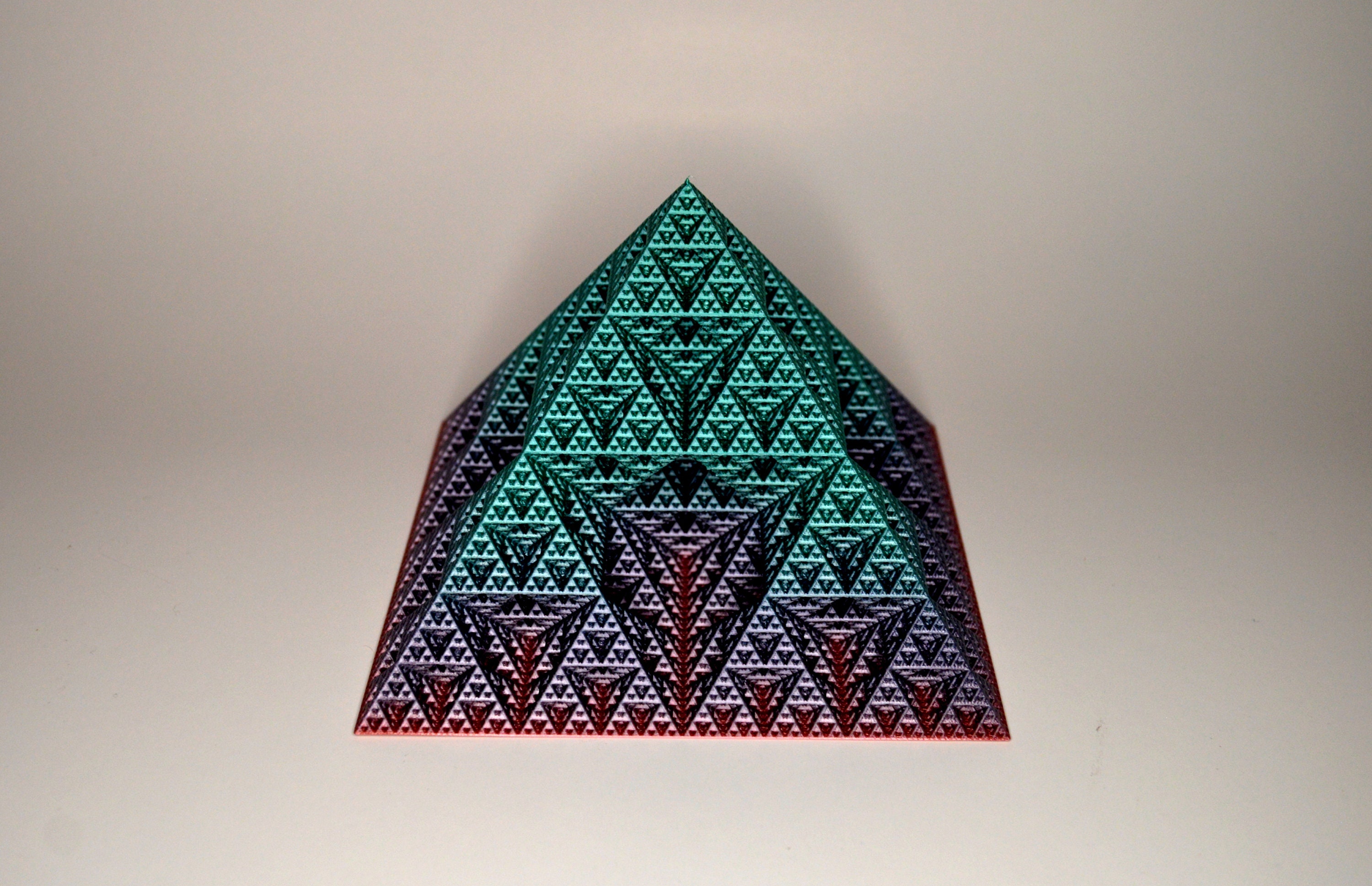 3D Printed Sierpinski Fractal Pyramid - Etsy Canada