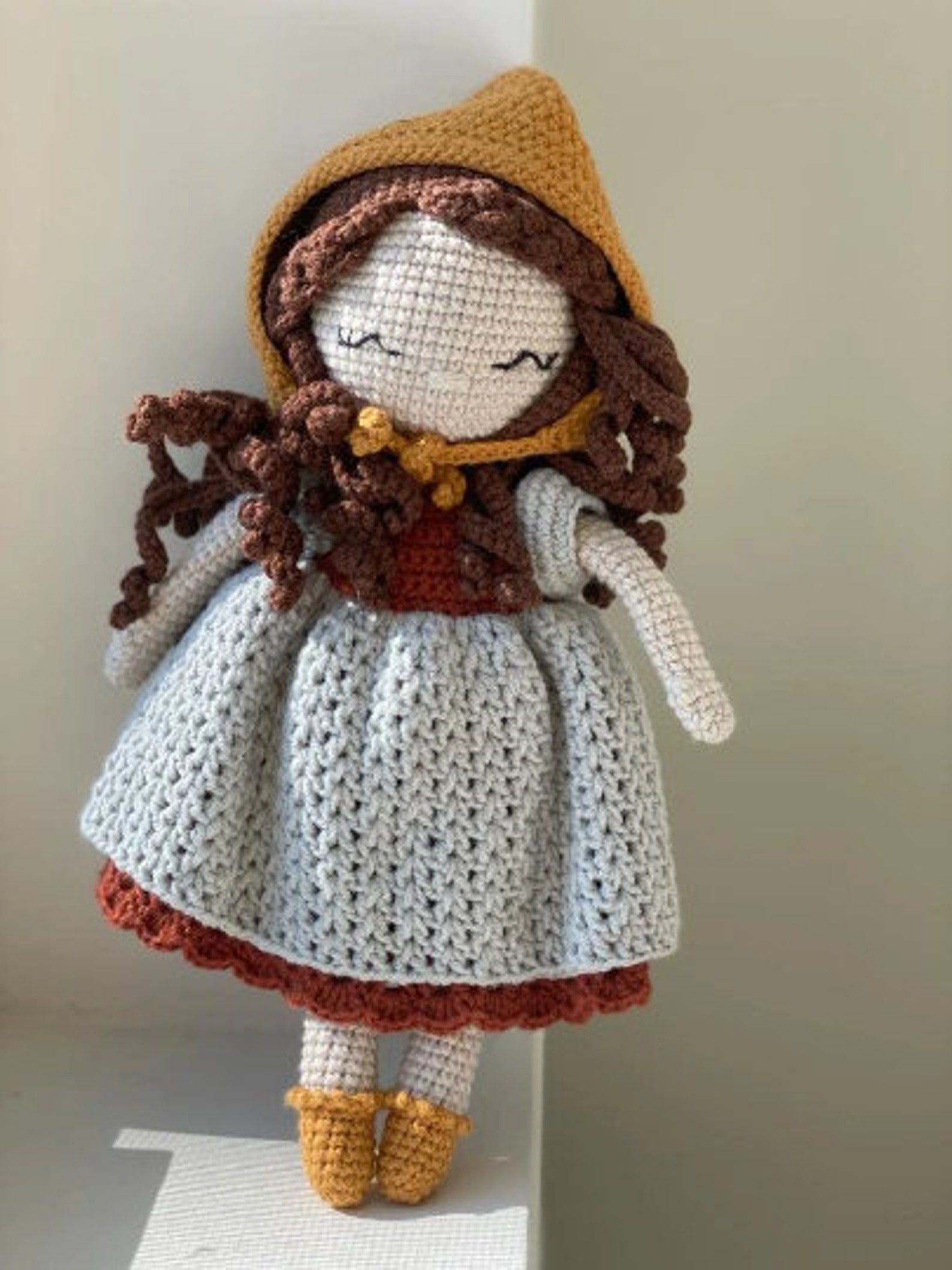 Munich VINTAGE STYLE Crochet Town Girl. Unique Ecofriendly | Etsy