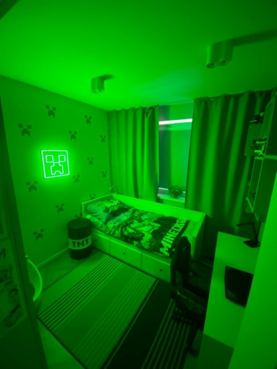 Minecraft Creeper and Diamand Sword Neon Sign Gaming Room and - Etsy