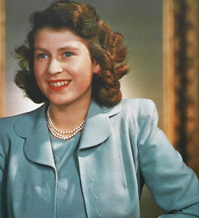 Queen Elizabeth II Portrait Photography Poster Exclusive - Etsy