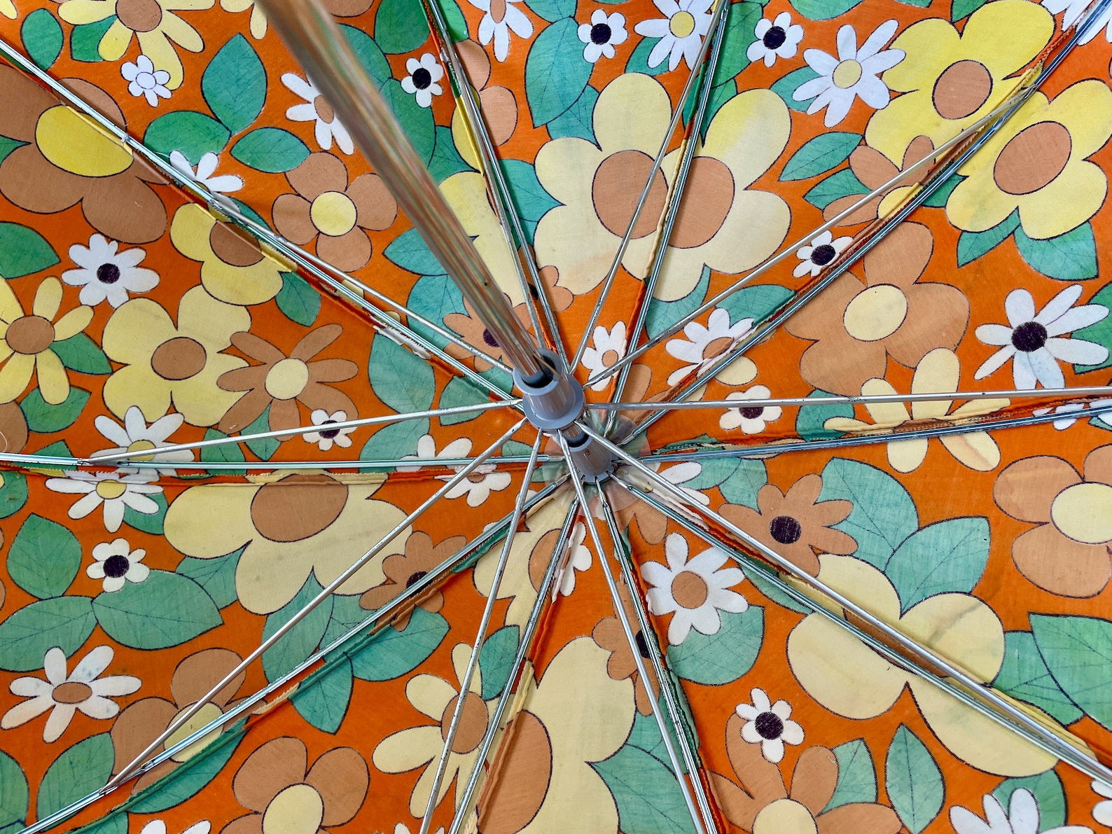 1960's Vintage Small Umbrella Floral Retro Extendable Orange Yellow ...