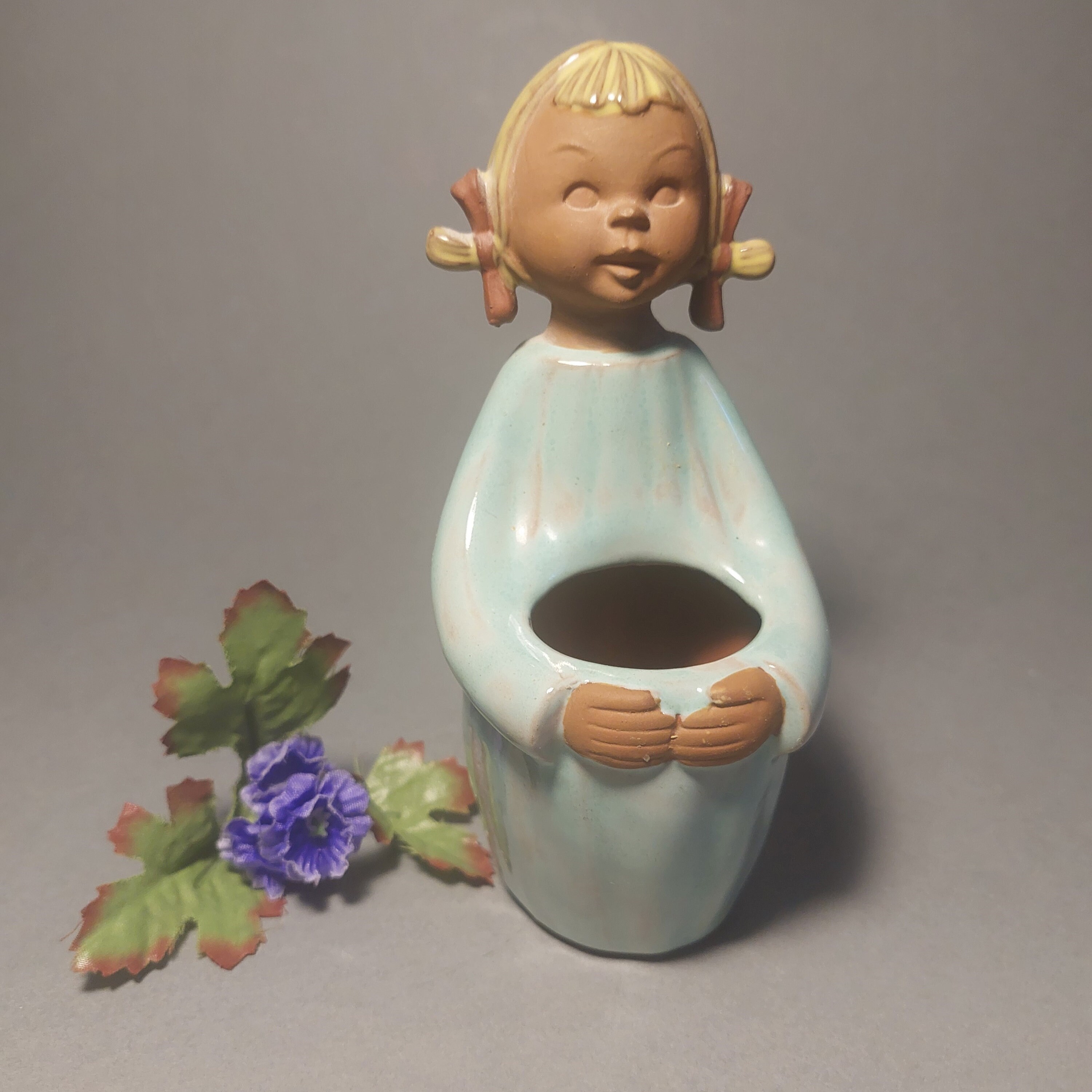 Goebel Ceramic Flower Girl; Germany Vintage 68s Vase-girl Figurine ...
