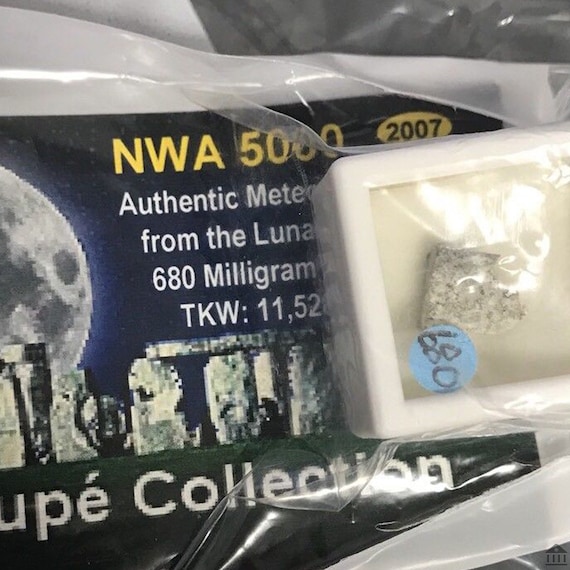 NWA 5000 Authentic Meteorite Moon 680 Milligram Stone With - Etsy