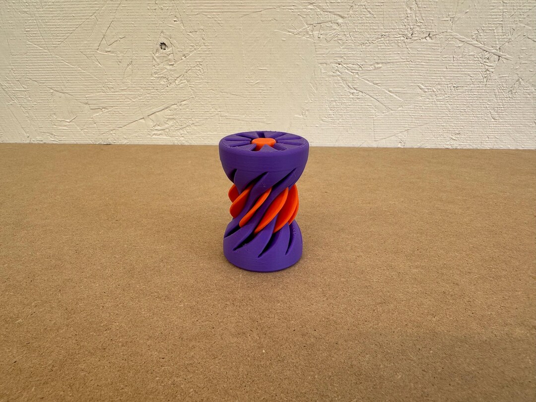 Spiral Hourglass Fidget Toy file - Etsy