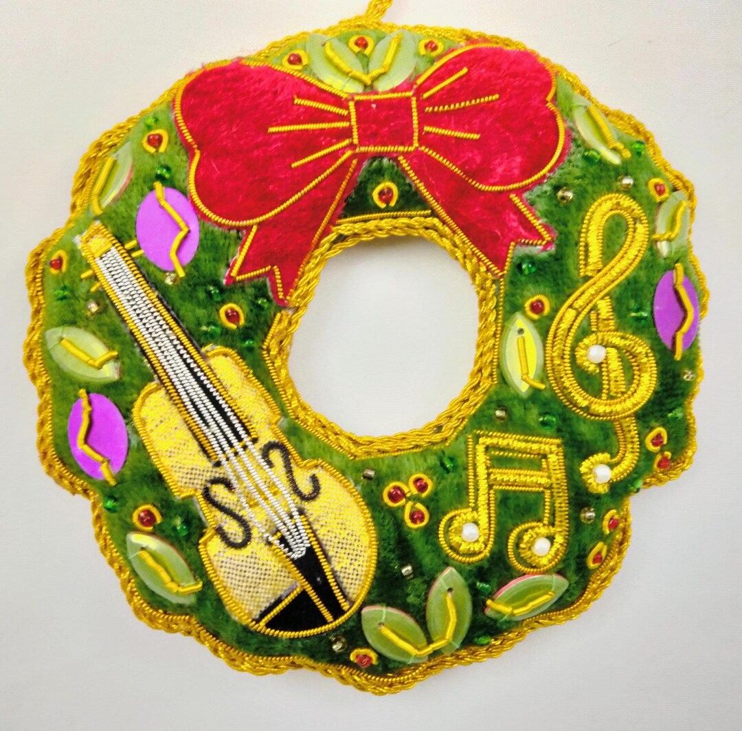 Beautiful Handmade and Embroidered Met Opera Musical Wreath Ornament ...