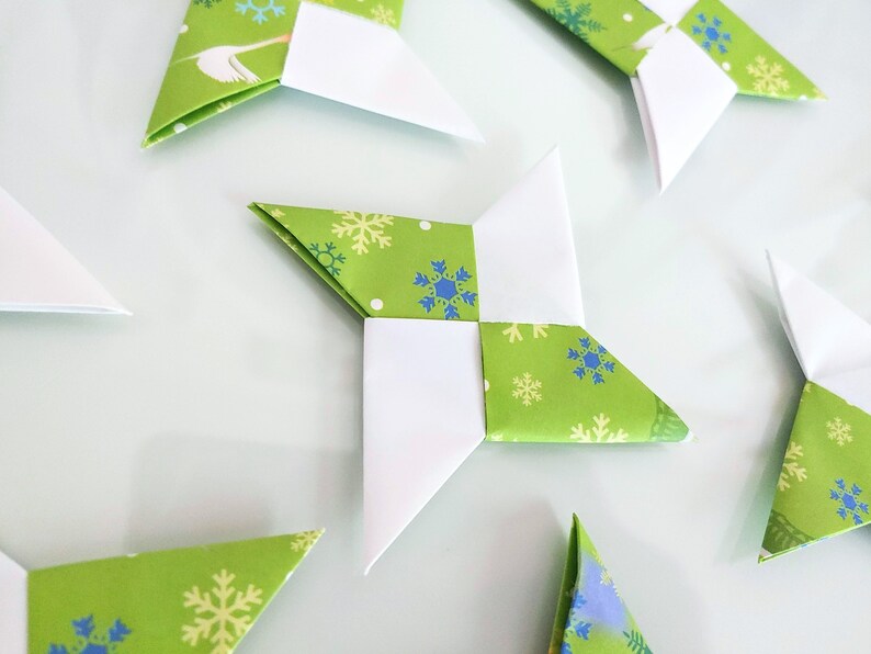 10 Origami Ninja Stars – Green Snowflake Shuriken Set, Paper Throwing ...
