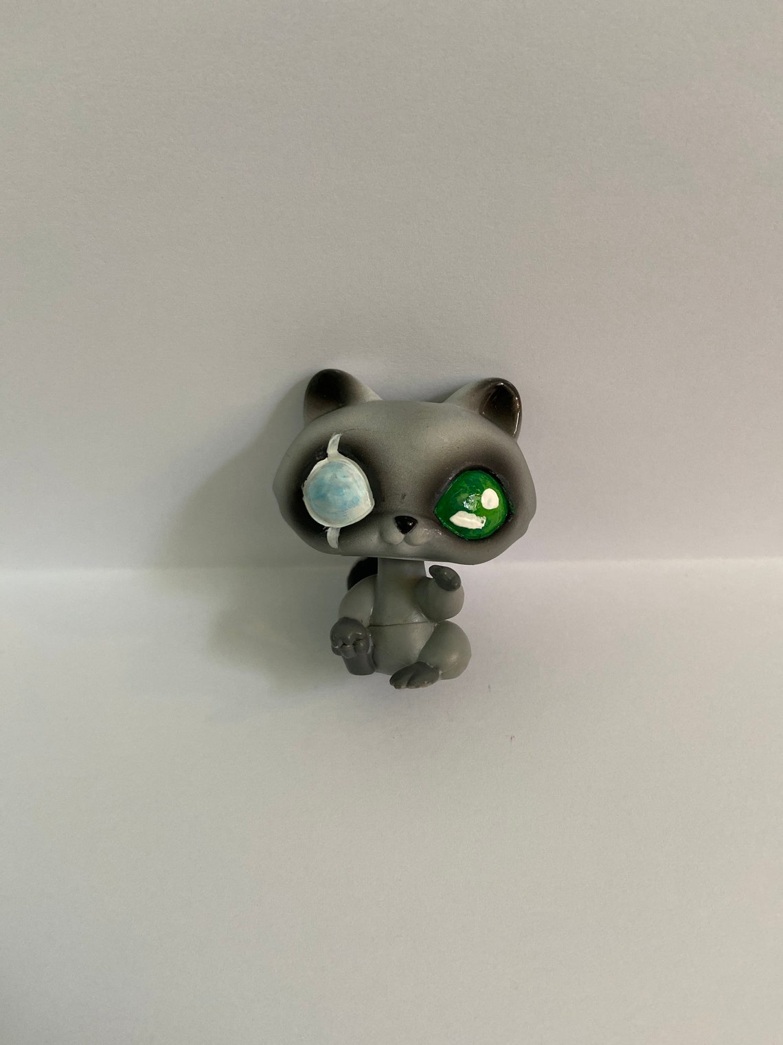 REPAINTED AUTHENTIC LPS!! Repainted Eyes With Gloss. Custom Lps. - Etsy