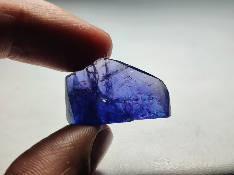 Natural Tanzanite Raw Gemstone / 28 Carats / 26x15x10mm / Raw Gemstone ...
