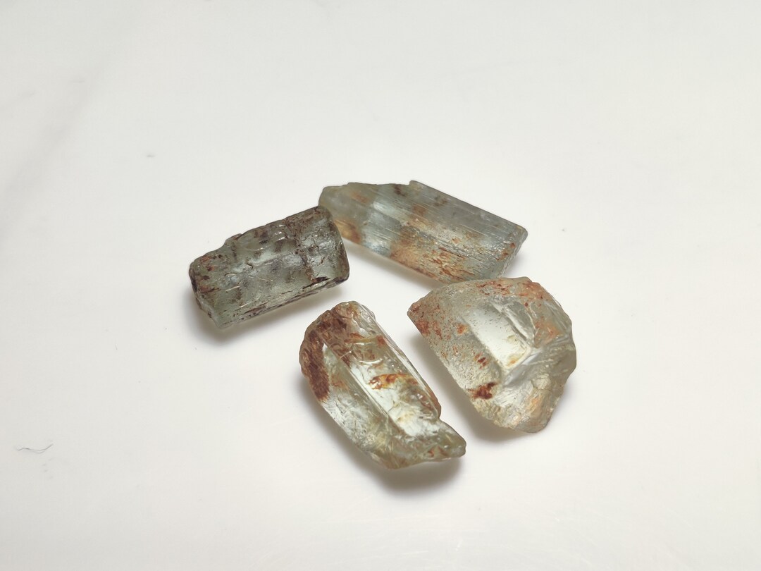 Natural Green Beryl Gemstone: 25 Carats Rough Madagascar Crystal - Etsy