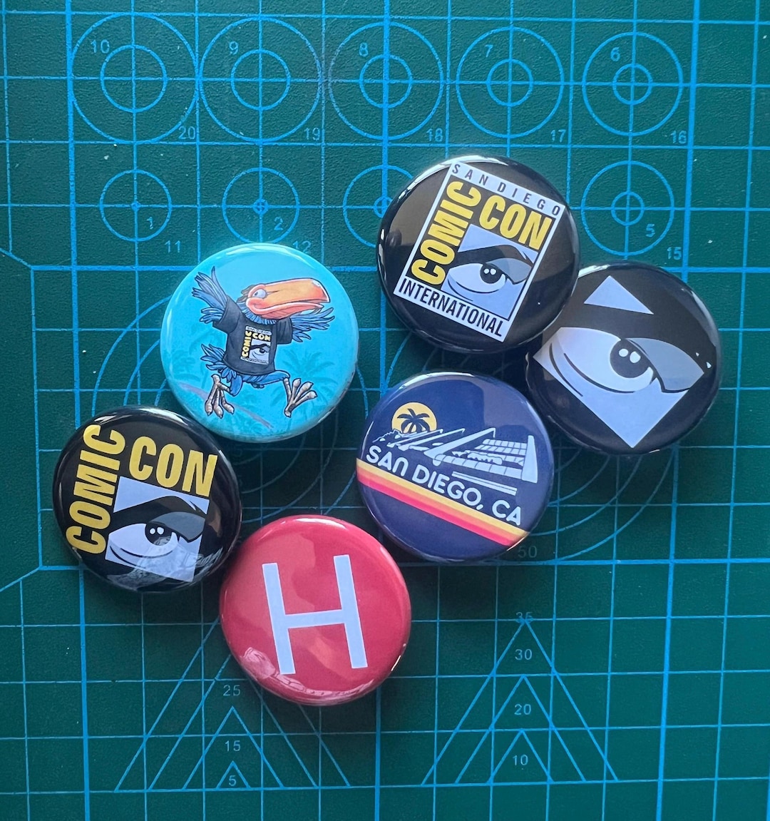 SDCC 2024 San Diego Comiccon Button Pin Set of 6 Badges Comic ...