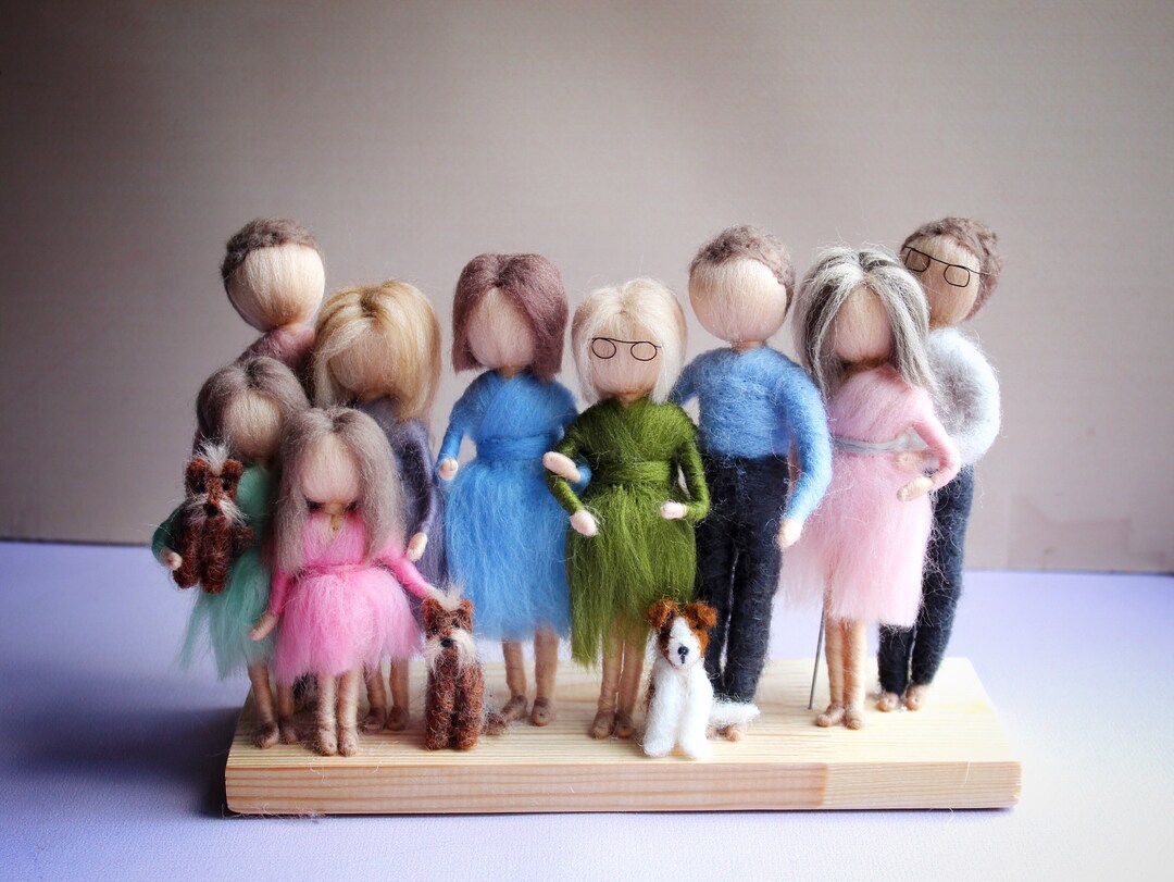 Personalized Family Portrait Statue Gift for Parents Wool - Etsy