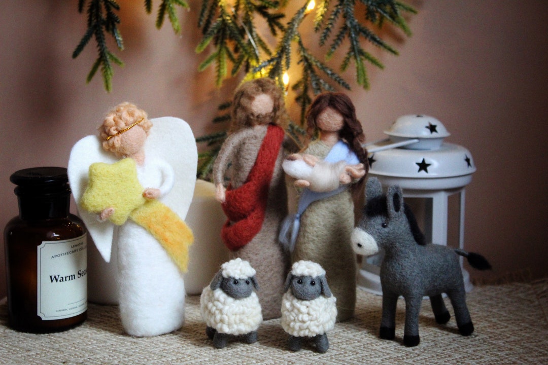 Needle Felted Joseph and Maria, Tiny Jesus, Angel With Star, Nativity ...