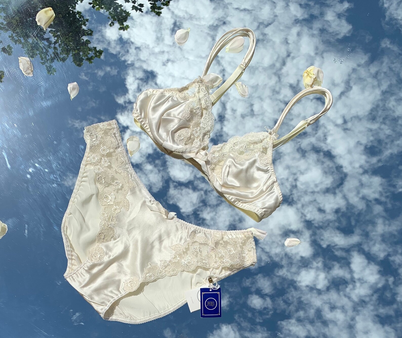 Sold Vintage La Perla White Silk Lingerie Set 32a B Etsy
