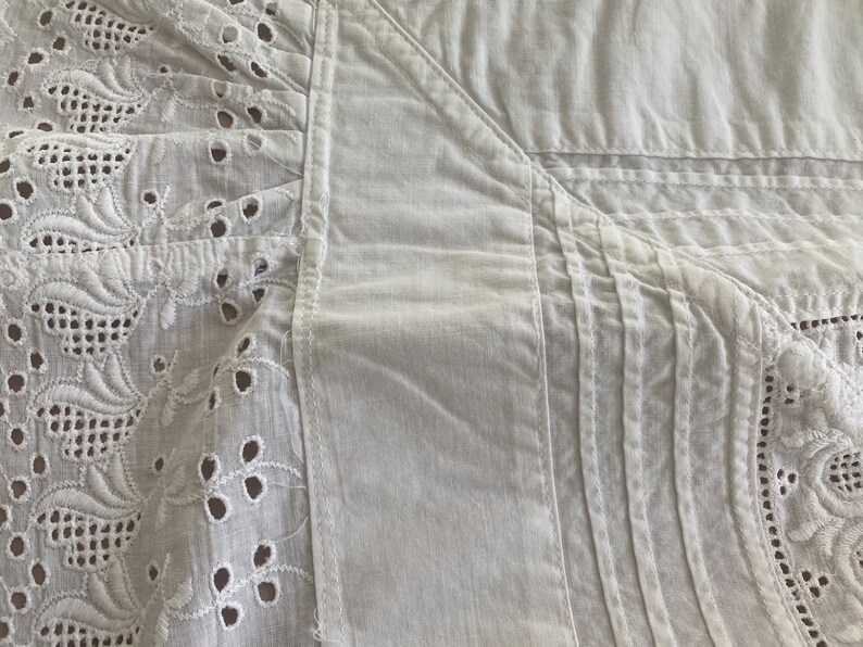 Gorgeous Vintage Swiss Eyelet Lace Tablecloth,square White Antique ...