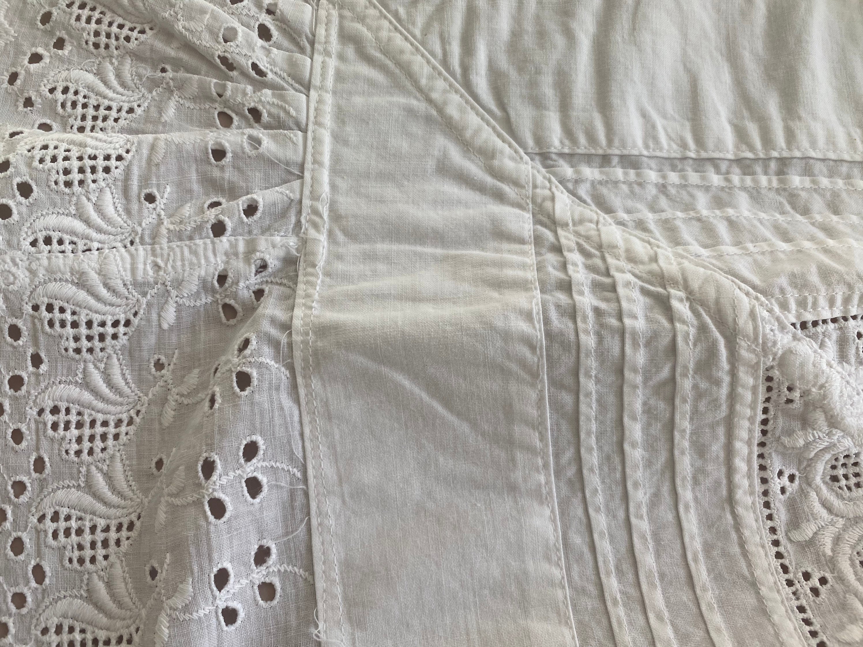Gorgeous Vintage Swiss Eyelet Lace Tablecloth,square White Antique ...