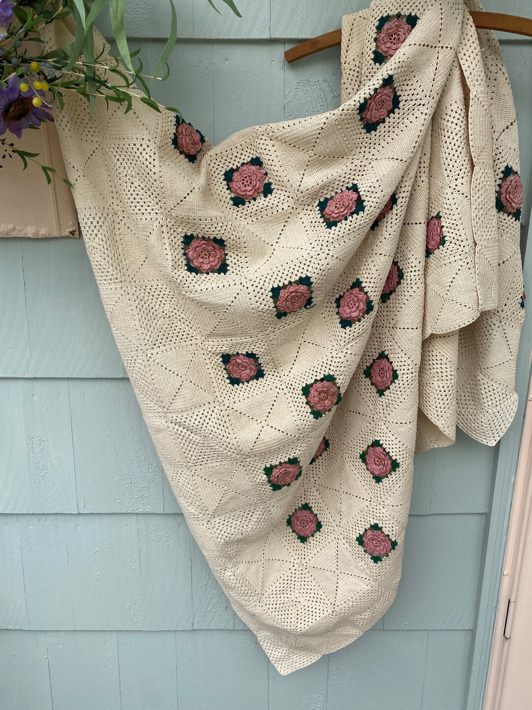 Vintage Cream and Pink Crochet Roses Afghan,shabby Chic Crochet ...