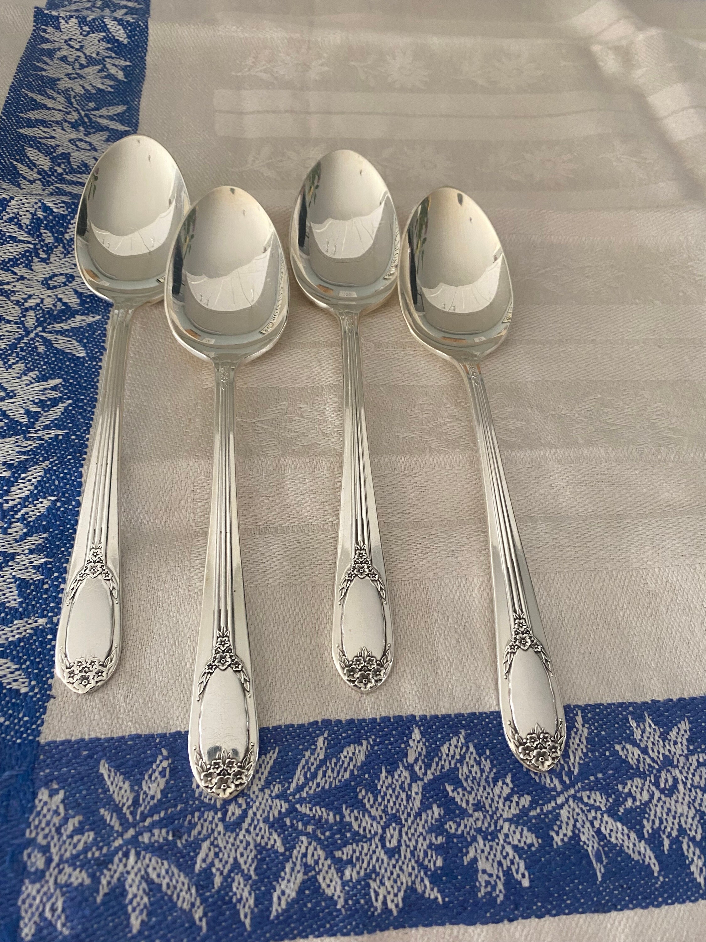 Vintage Silver Plate Flatware Wedding Gift Soup Spoons ,large Vintage ...
