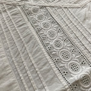 Gorgeous Vintage Swiss Eyelet Lace Tablecloth,square White Antique ...