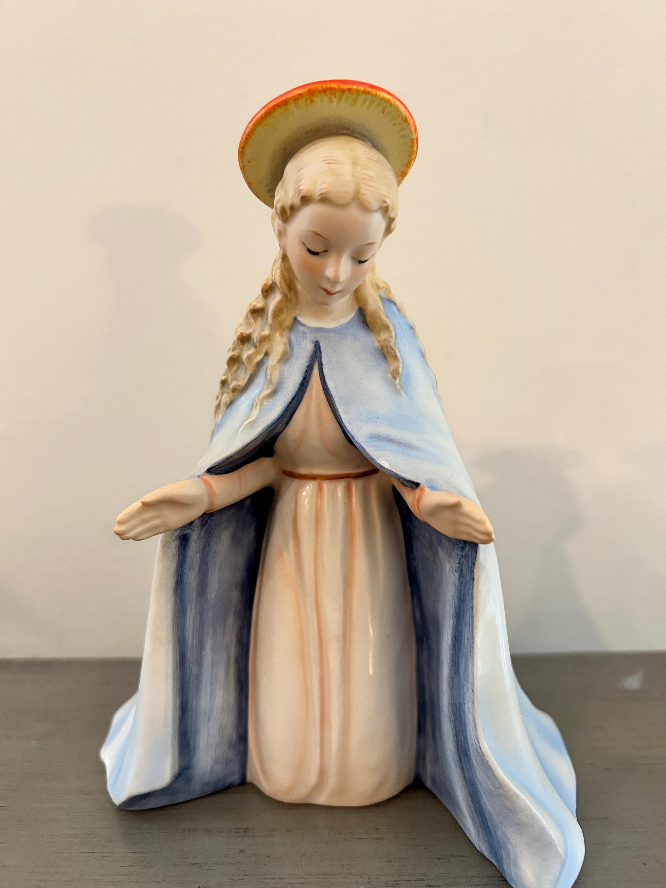 Vintage Kneeling Madonna, Hummel Madonna, Vintage Madonna Statue ...