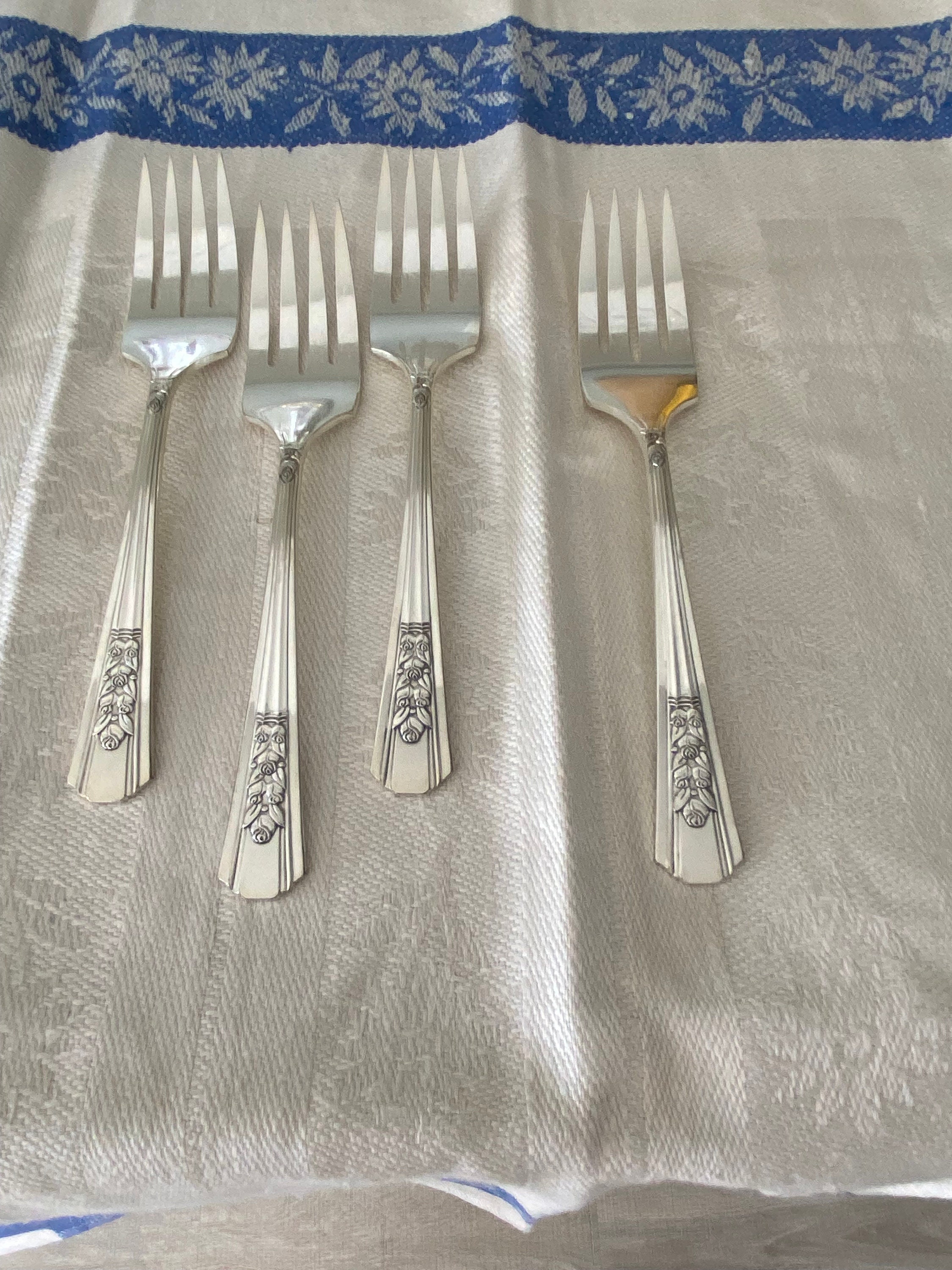 4 Vintage Silverware Forks, Flatware Wedding,garden Party Silver ...