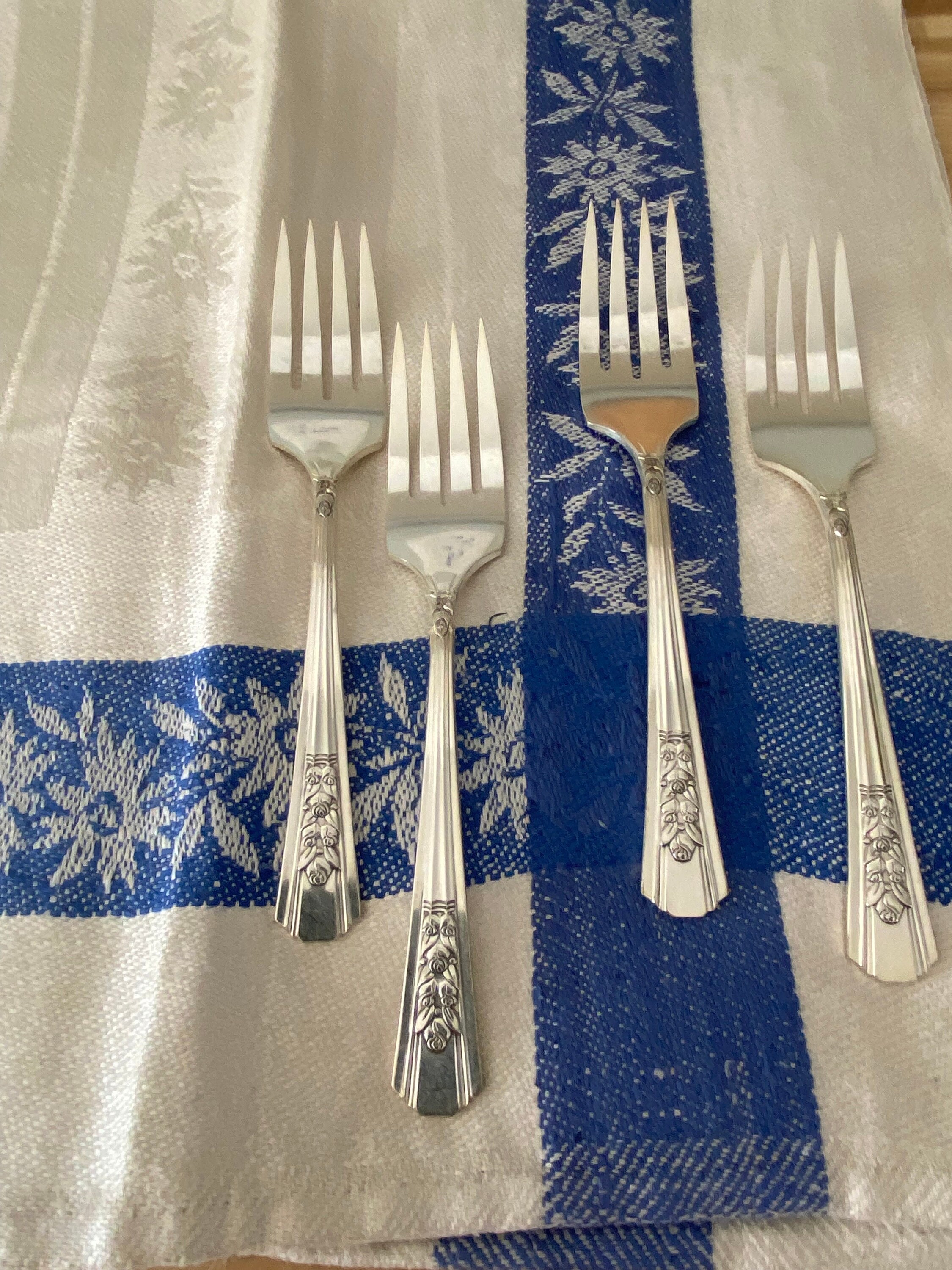 4 Vintage Silverware Forks, Flatware Wedding,garden Party Silver ...