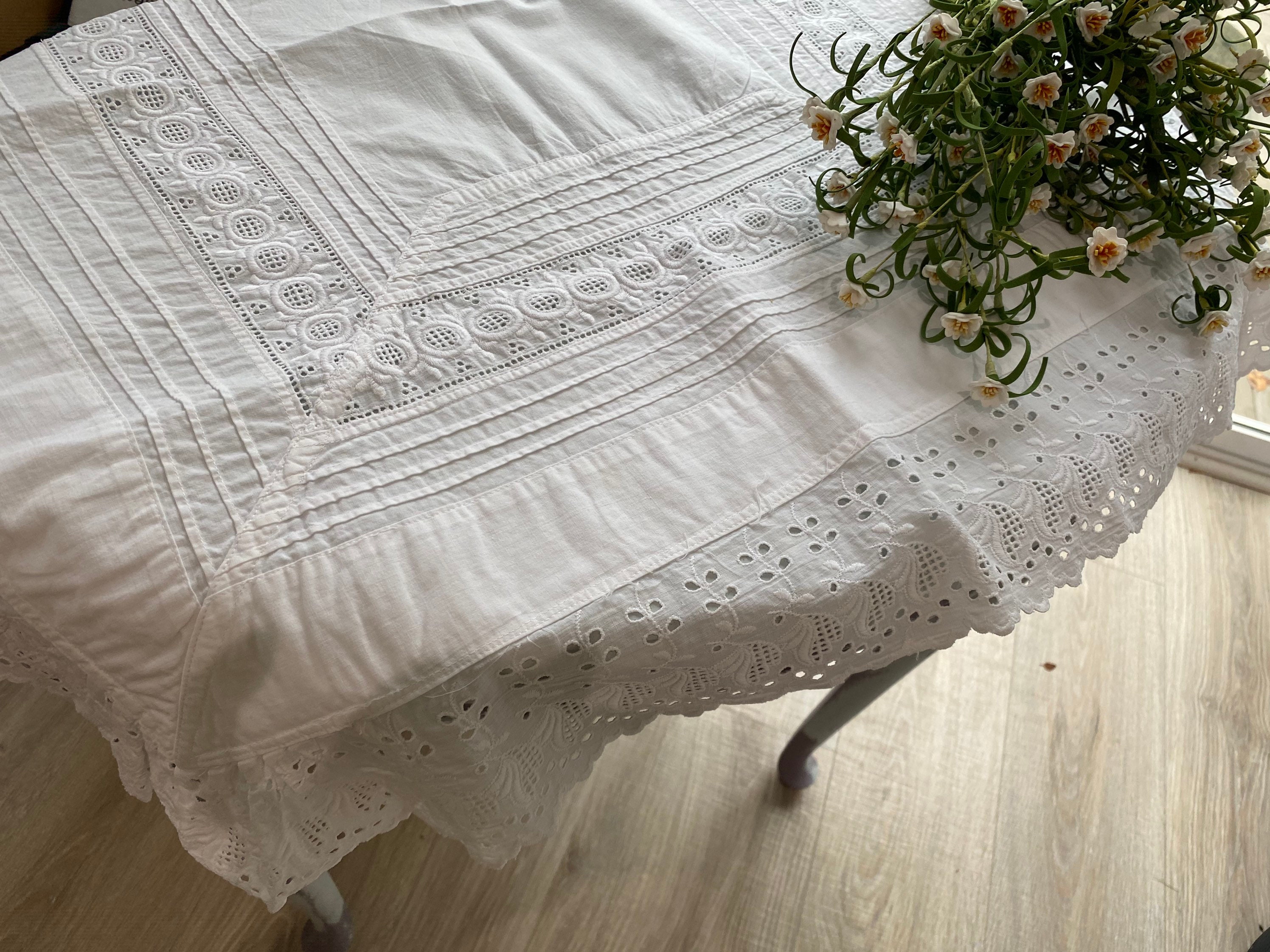 Gorgeous Vintage Swiss Eyelet Lace Tablecloth,square White Antique ...
