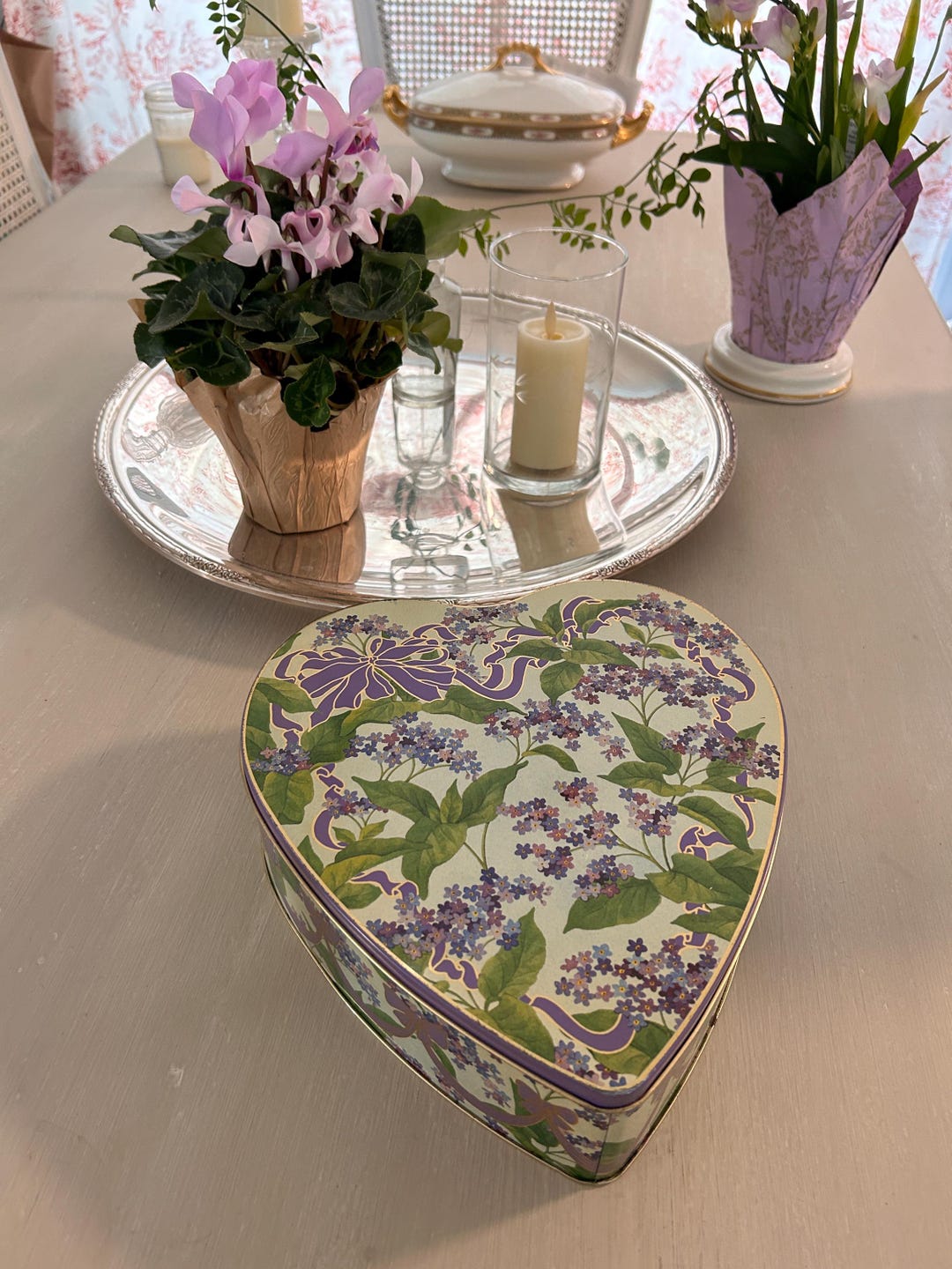 Large Vintage Purple Floral Heart Shaped Tin Box Made in England ...