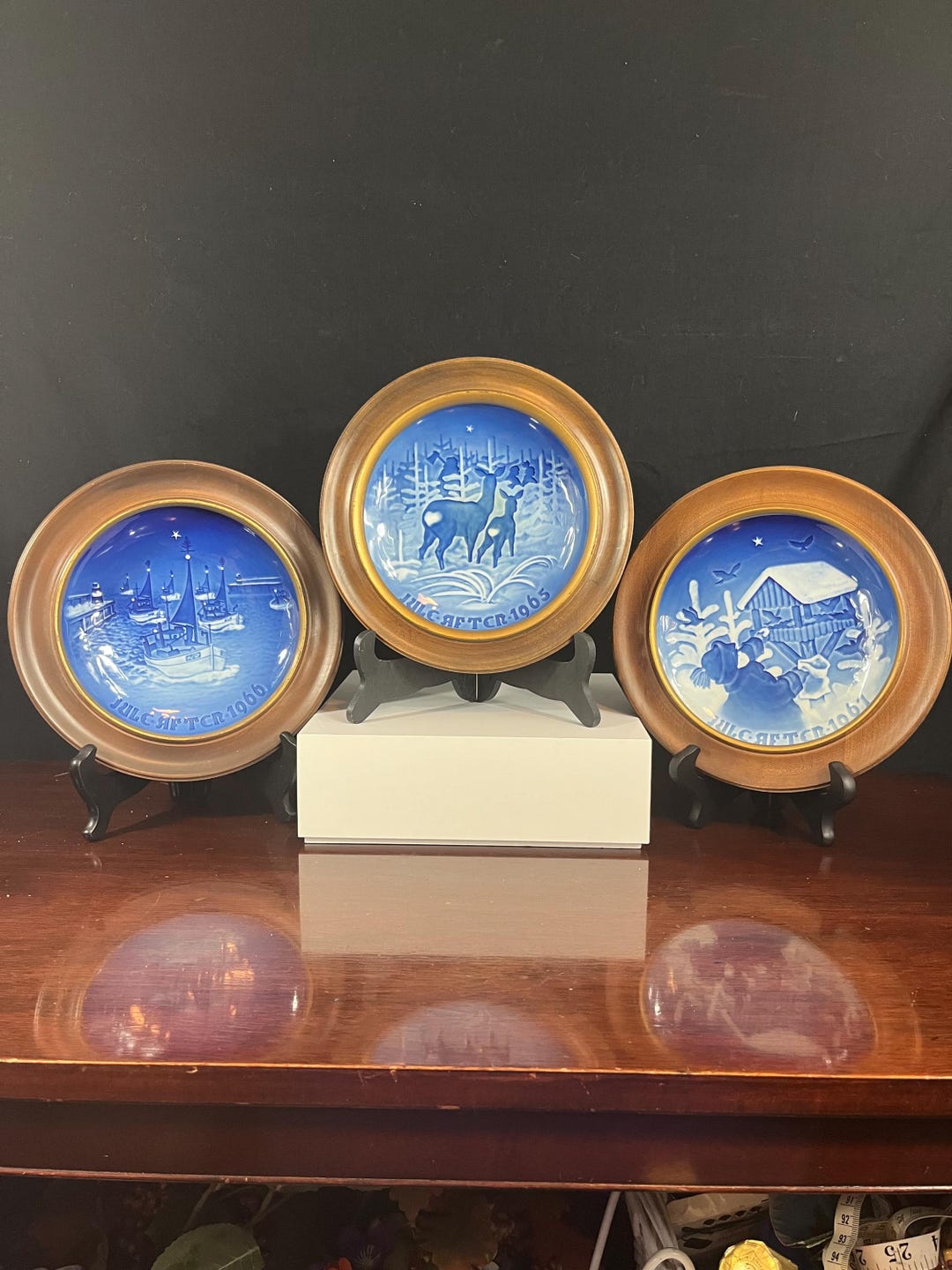 Vintage Bing & Grondahl "jule Aften" Christmas Plates With Wood Frame ...