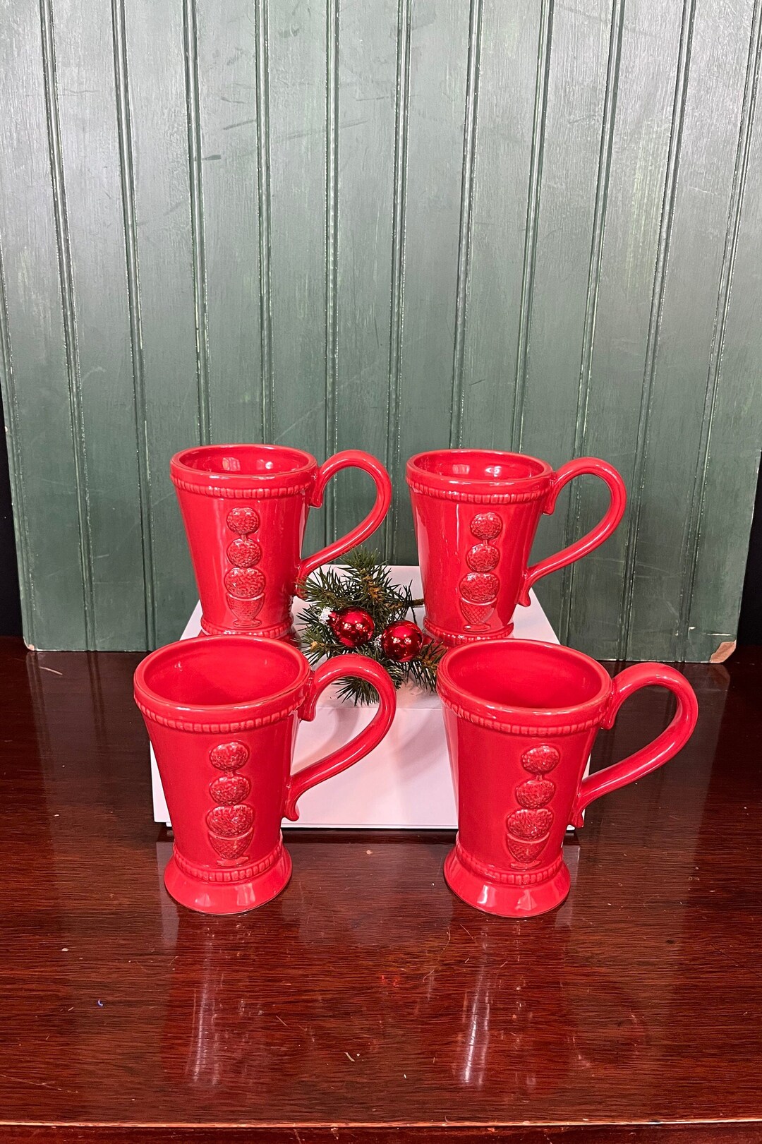 Set of 4 Red Arte Fourm Coffee Mugs With Embossed Topiary Motif ...