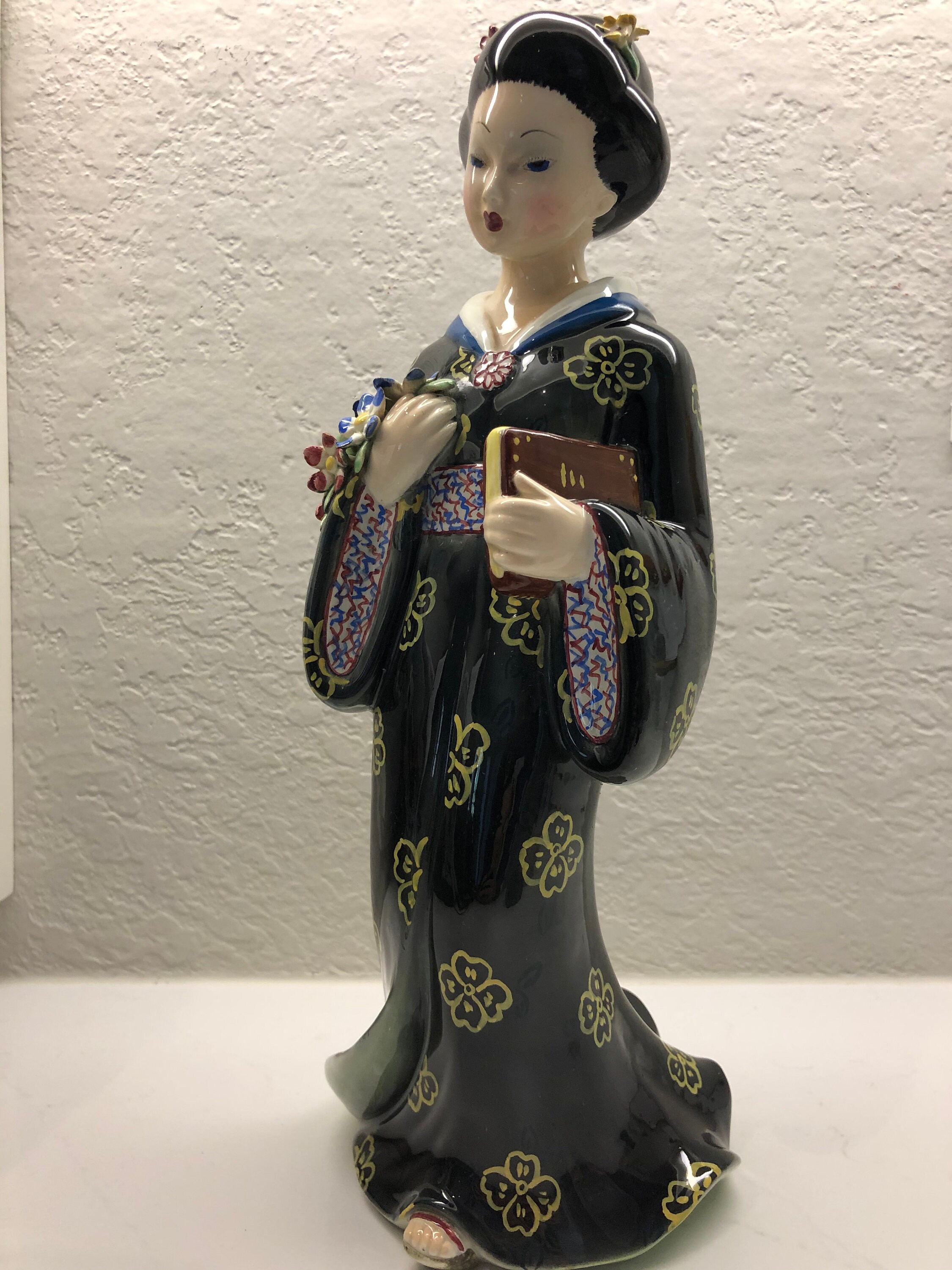 Geisha Porcelain Figurine Made in Italy Handpainted Oriental Figurine ...