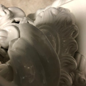 White Foo Dog Attributed to ETHAN ALLEN ITALY, Large Foo Dog Ceramic ...