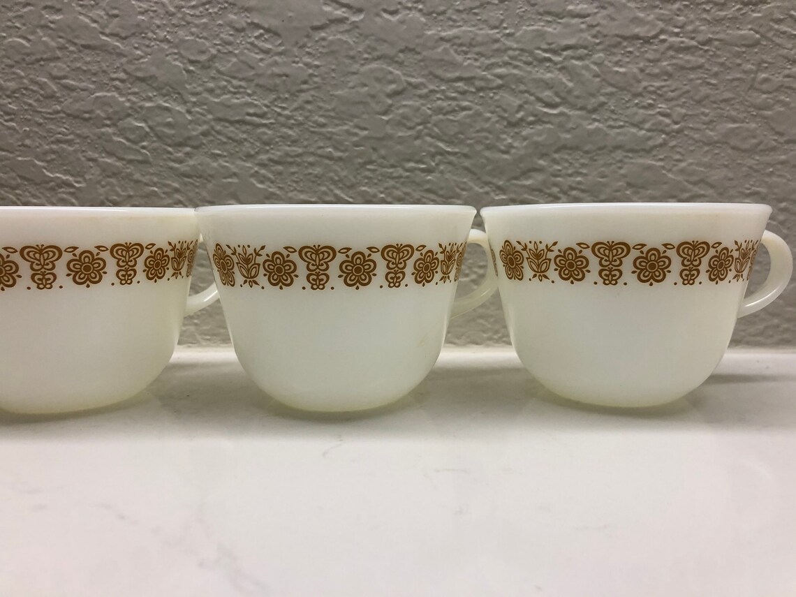 This is a Lot of 4 Pyrex Butterfly Gold Pattern With Flowers.no Chips ...